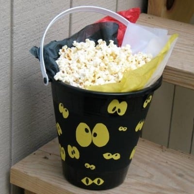 Spooky Eyeball Bucket - Crafts by Amanda