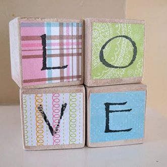 Baby Frame and Love Blocks: the perfect DIY gift for a baby shower