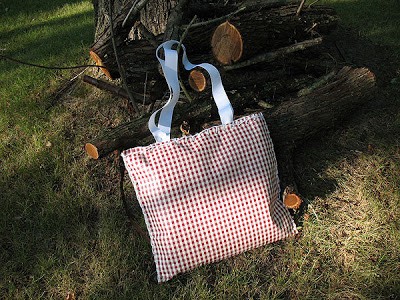 Make a Sit Upon - great camp craft! - Crafts by Amanda
