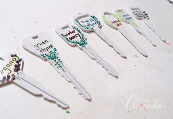 Recycled Key Garden Markers: an easy recycled craft for the garden!