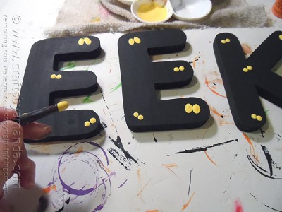 Eek Door Banner for Halloween - Crafts by Amanda