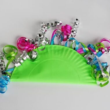 Paper Plate Noise Maker - Crafts by Amanda