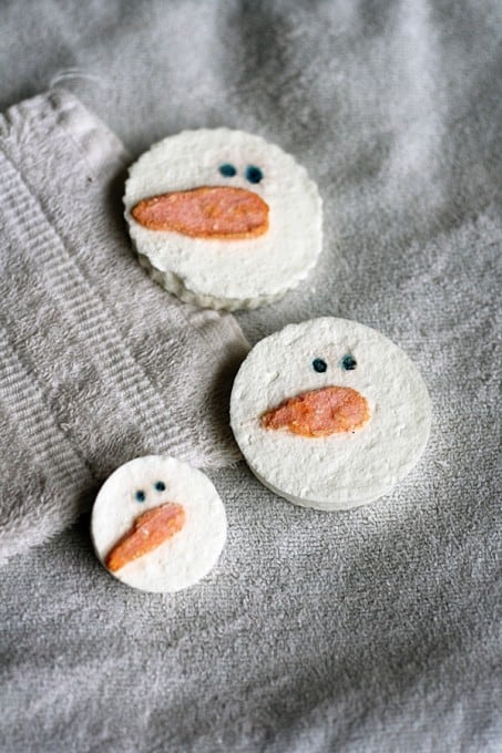 Super Easy Snowman Soap - Crafts by Amanda