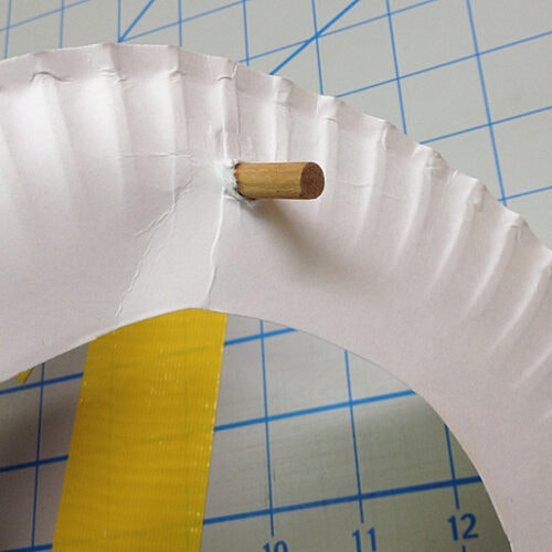 Paper Plate Kite Craft - Crafts by Amanda