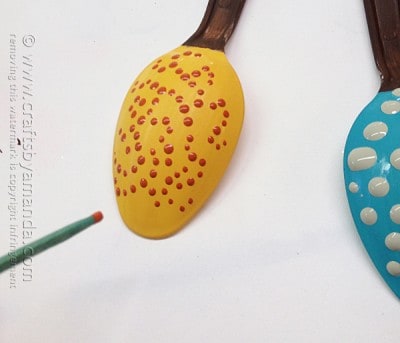 Plastic Spoon Bugs: a fun and colorful insect craft for kids