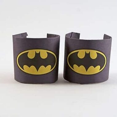 Batman Craft: Cardboard Tube Wrist Cuffs - Crafts by Amanda