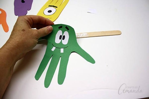 Handprint Puppets for Halloween: Ghoulish fun for kids