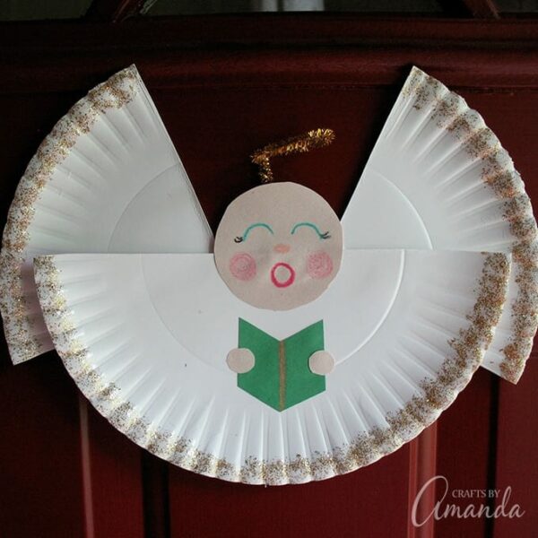 Paper Plate Angel: fun Christmas paper plate craft