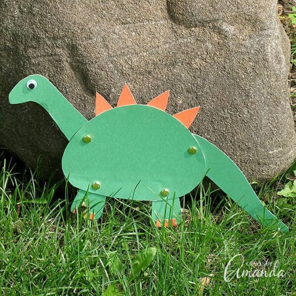 Movable Dinosaur Craft: a great craft for boys and girls alike