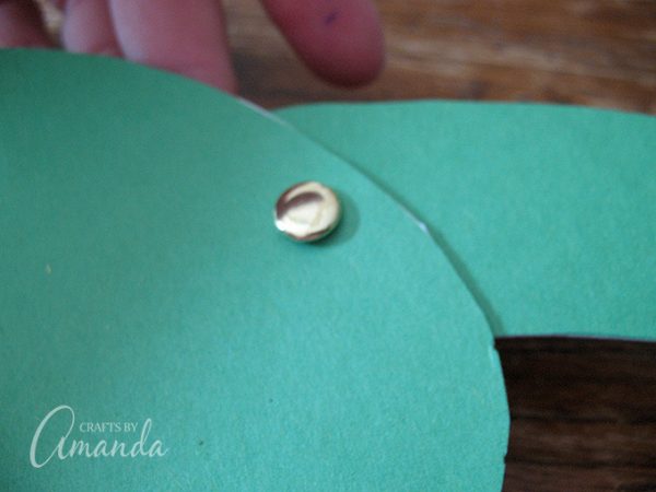 Movable Dinosaur Craft: a great craft for boys and girls alike