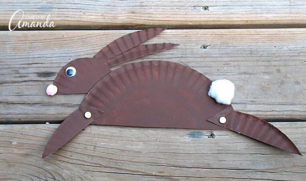 Paper Plate Rabbit Craft: Kids will love this paper plate craft idea