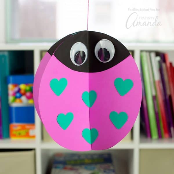 Twirling Lovebugs: an adorable Valentine's Day craft full of love!