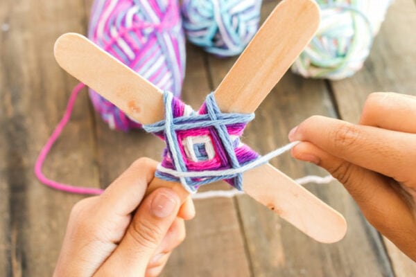 God's Eye Tutorial - Crafts by Amanda - Camp Crafts