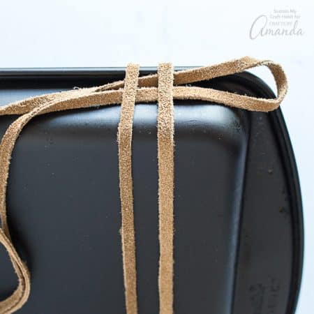 Magnetic Board: create a stylish magnetic board from an old cookie sheet!