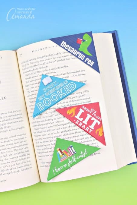 Corner Bookmarks: printable book-related puns that book nerds will love.