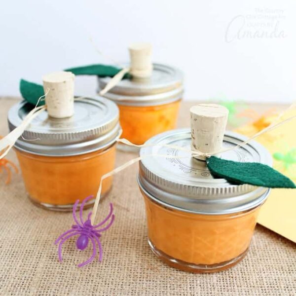 Pumpkin Slime: a Halloween party favor that kids will love!