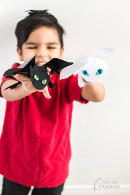 Dragon Finger Puppets: How to Train Your Dragon