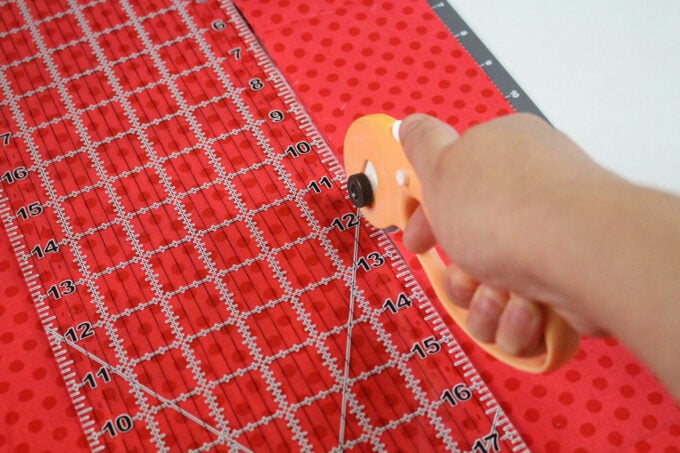 How to Make a Scrunchie - Crafts by Amanda - Wearable Crafts for Kids