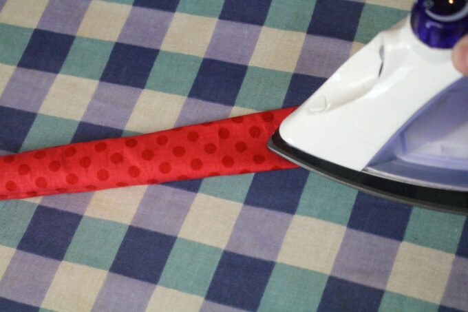 How to Make a Scrunchie - Crafts by Amanda - Wearable Crafts for Kids