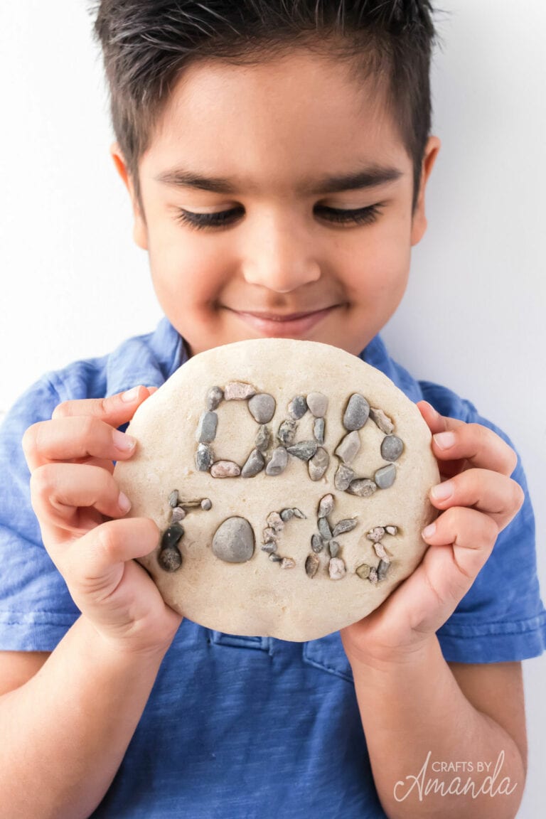 Dad Rocks Paperweight - Crafts by Amanda - Father's Day Crafts