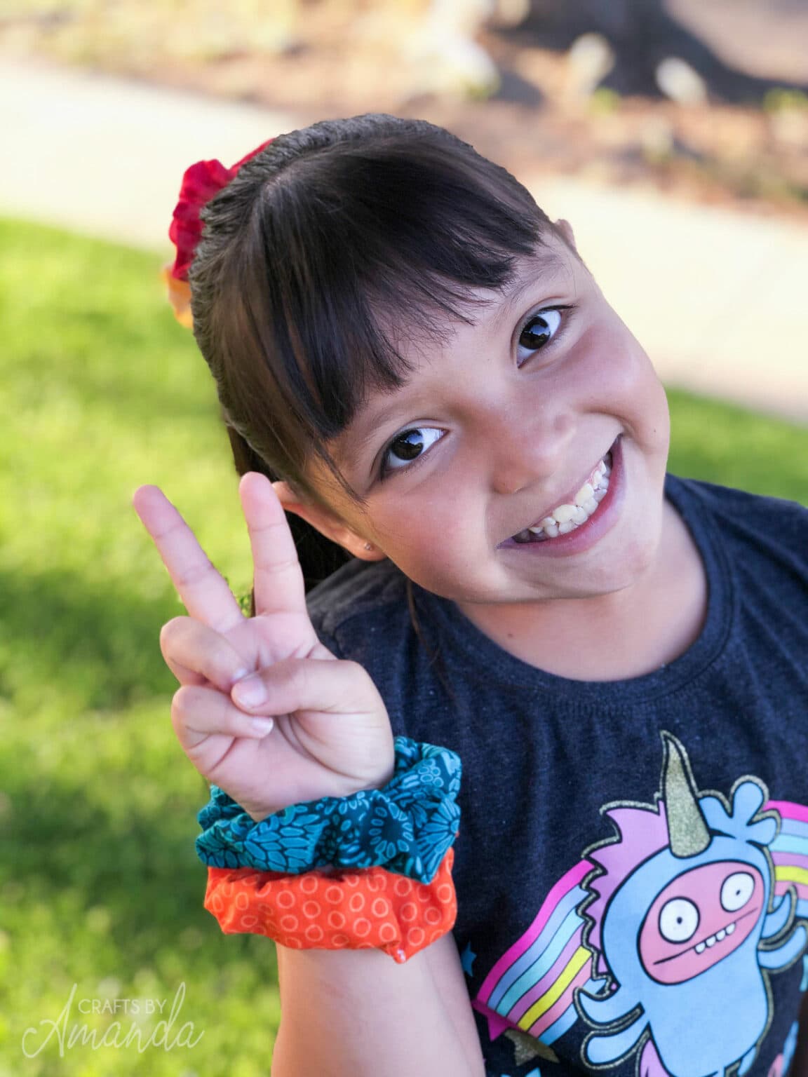 How to Make a Scrunchie - Crafts by Amanda - Wearable Crafts for Kids