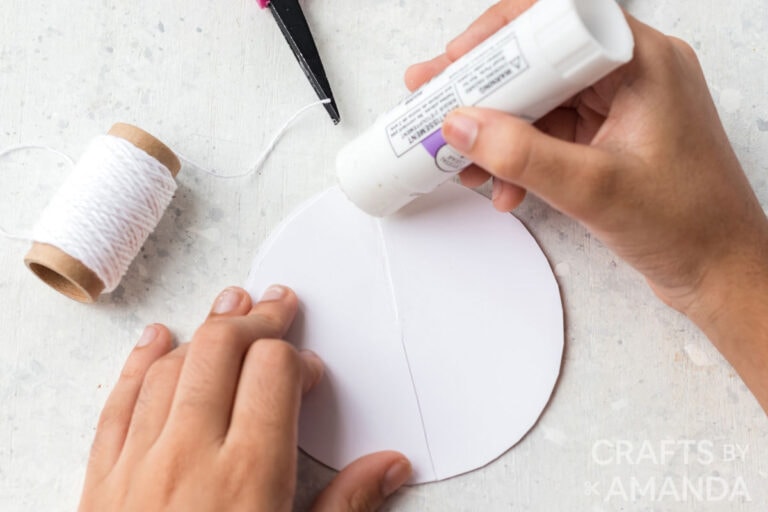 Twirling Paper Ghosts - Crafts by Amanda - Halloween Crafts