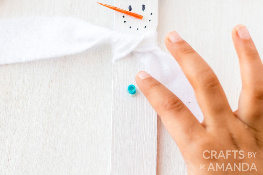 Paint Stick Snowmen - Crafts by Amanda - Winter Crafts