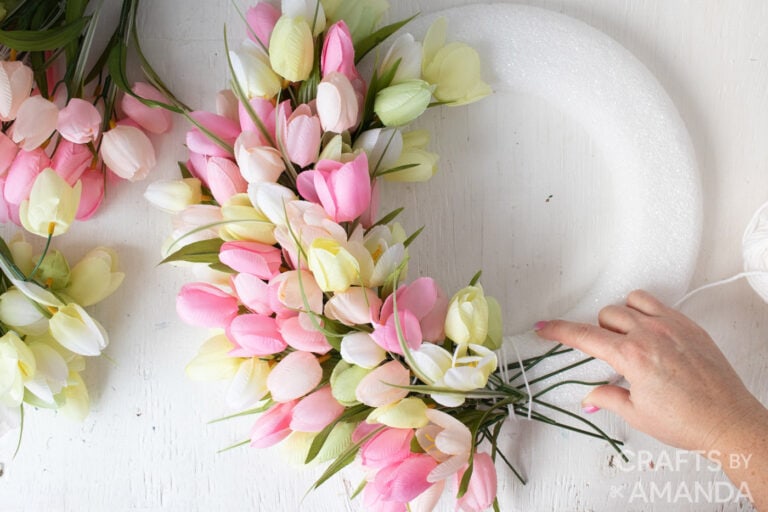 Tulip Wreath - Crafts by Amanda - Wreath Projects
