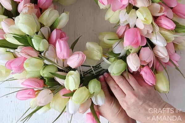 Tulip Wreath - Crafts by Amanda - Wreath Projects