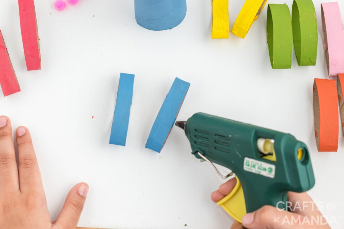 Cardboard Tube Bunny Rabbit Family - Crafts by Amanda