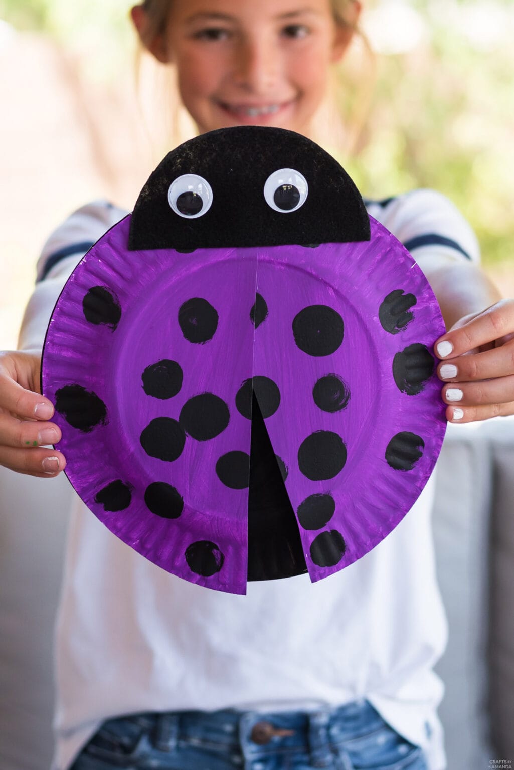 Paper Plate Ladybugs Craft - Crafts by Amanda - Paper Plate Crafts for Kids