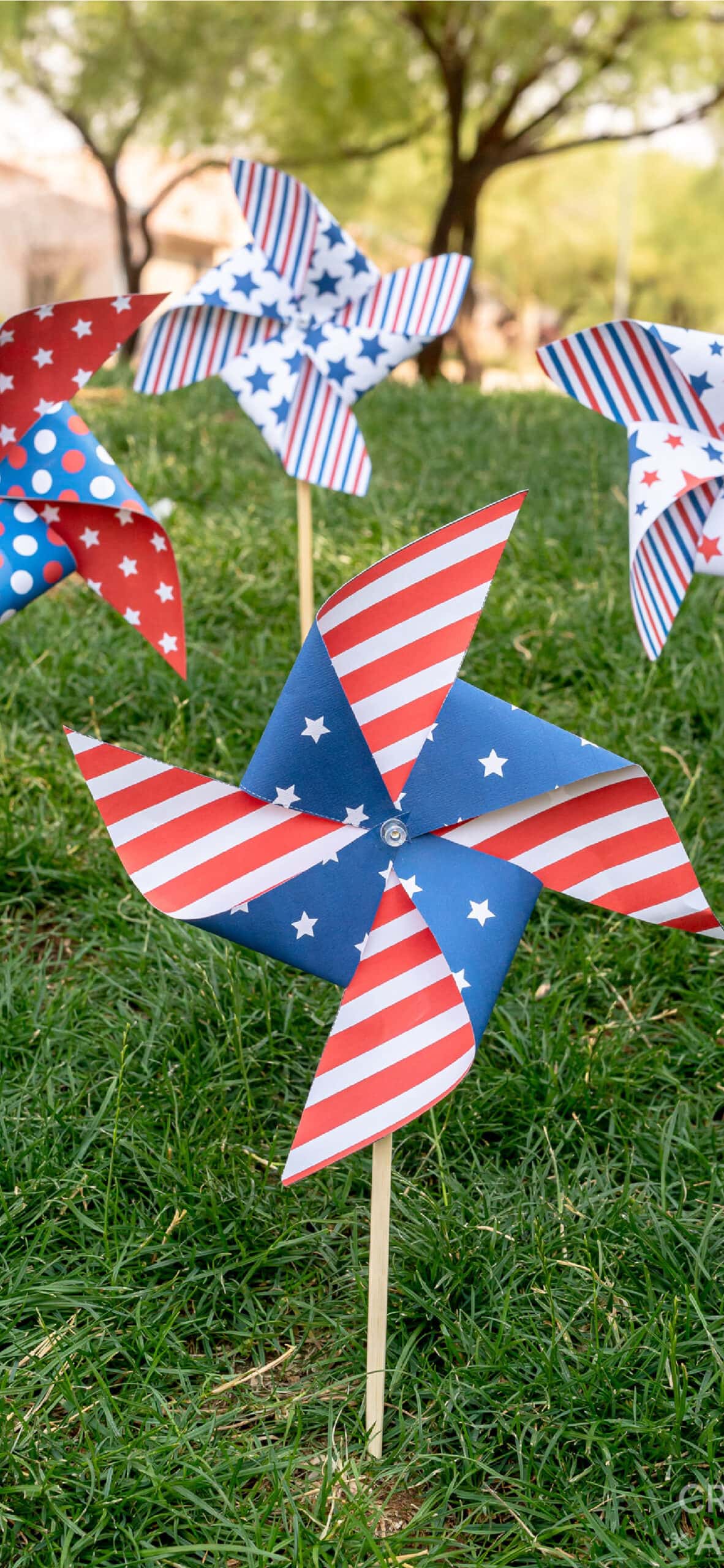 Patriotic Pinwheels - Crafts by Amanda